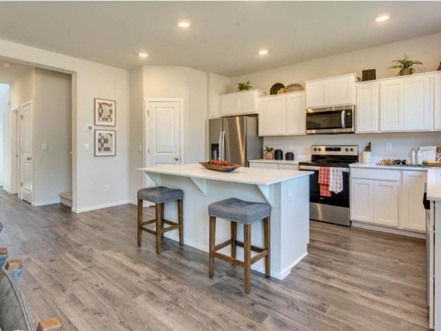 3360 Eden WAY
