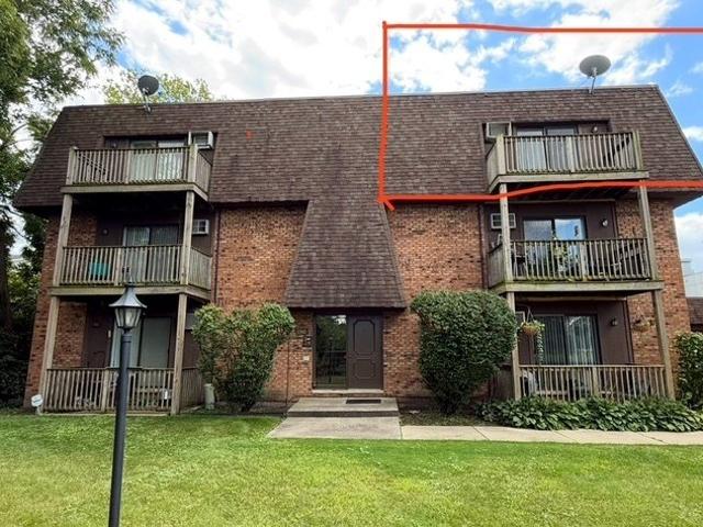 3360 th St Apt 3W, Homewood, IL 60430