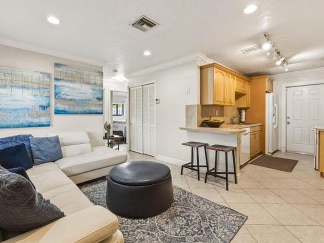 3361 NE 13th Ter, Pompano Beach, FL 33064