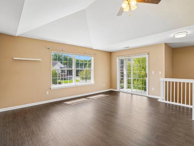 3361 Kneeland Circle