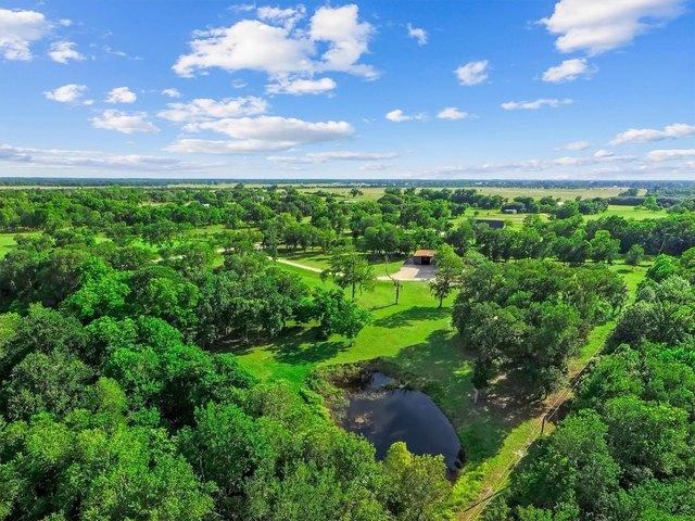 33622 Pecan Hill Dr, Brookshire, TX 77423