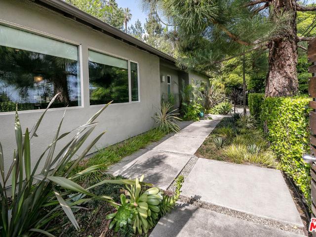 3362 Coy Dr, Sherman Oaks, CA 91423 | MLS #26713 | Compass
