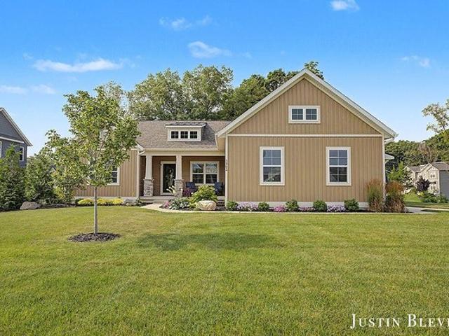 3362 Eagle Peak Ct, Jenison, MI 49428