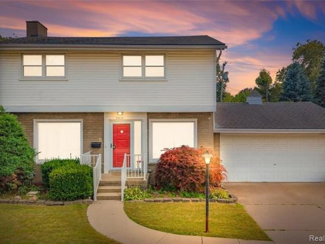 33633 6 Mile Rd, Livonia, MI 48152