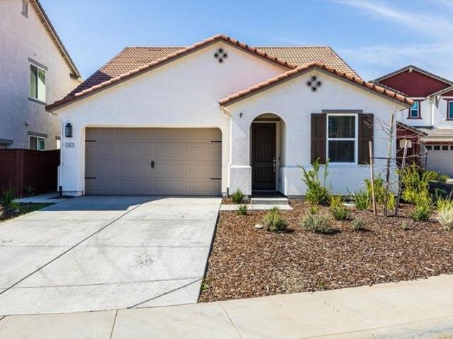 3363 Apollo Ct, Folsom, CA 95630