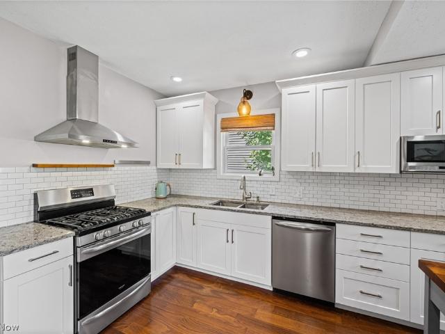 3363 E Scarborough Road