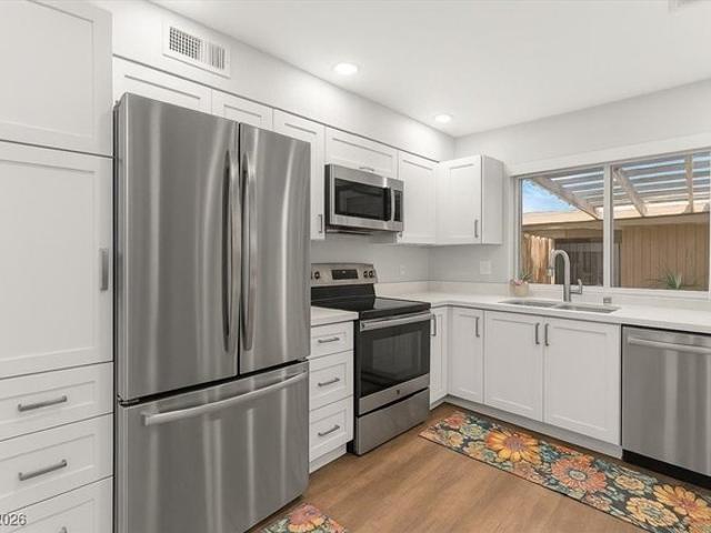 3363 Zephyr Ct, Las Vegas, NV 89121