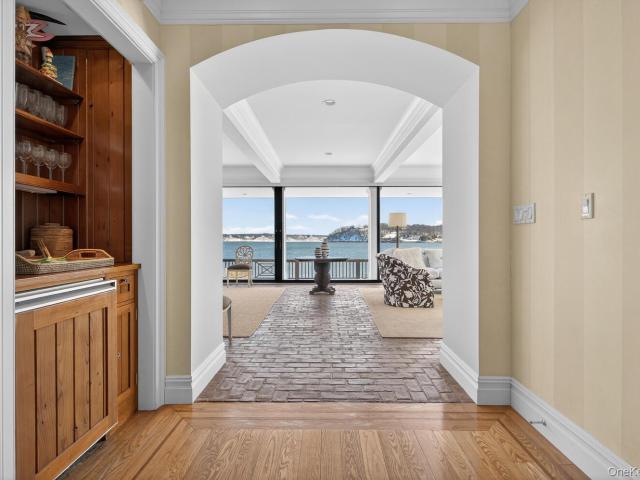 336 Centre Island Road