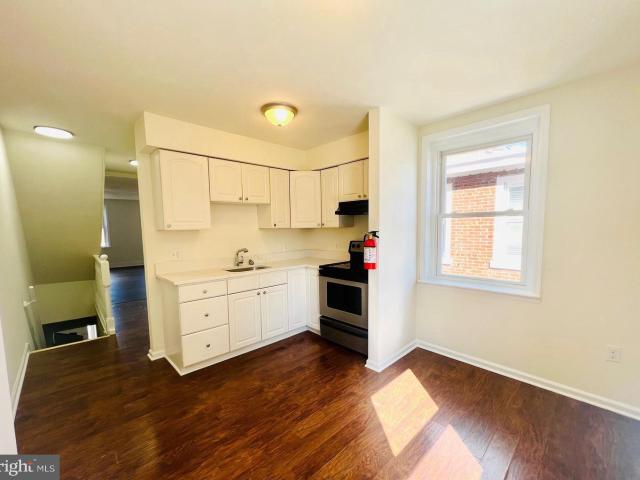 336 Barclay St, Unit B, Burlington, NJ 08016 | MLS #NJBL2107 | Compass