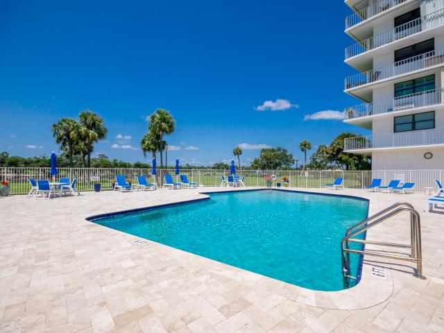336 Golfview Rd, Unit 518, North Palm Beach, FL 33408 | MLS #R11143