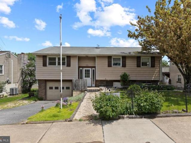 336 E Fulton St, Ephrata, PA 17522