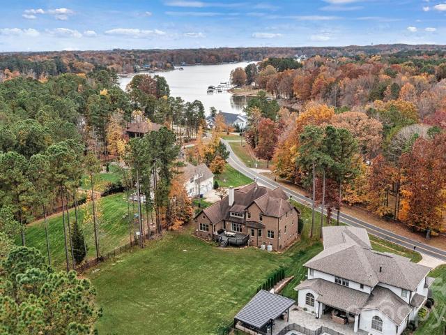 336 Kenway Loop