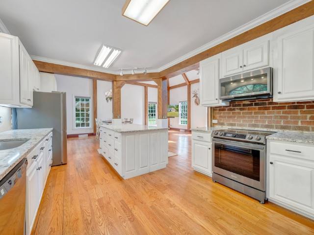336 Hunt Country Farms Rd