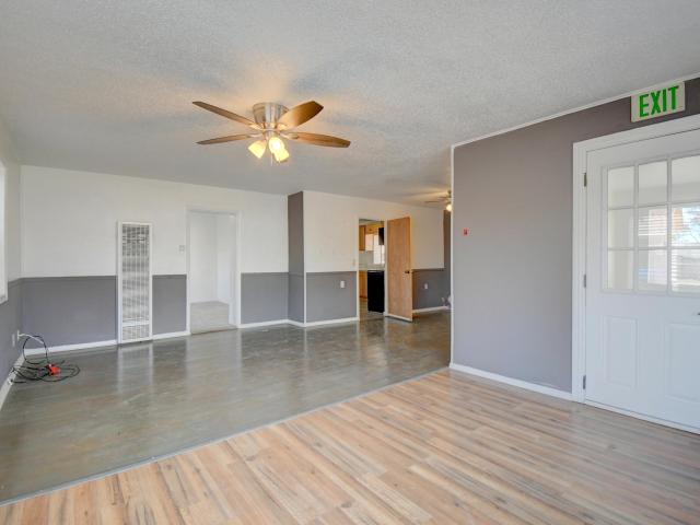336 Los Lentes Road NE