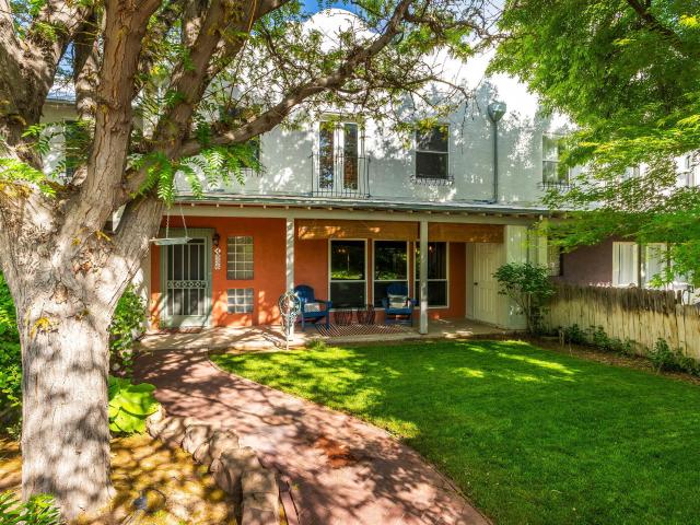 336 Los Ranchos Road NW