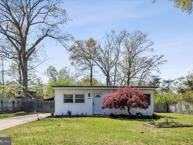 336 Larch Rd, Mount Laurel, NJ 08054