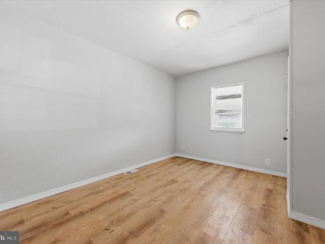 336 N Gross Street