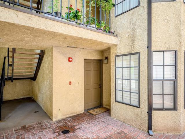 336 N Louise Street 1