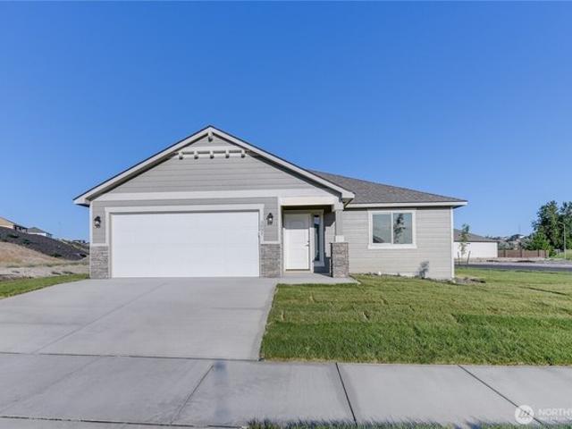 336 N Sandy Loop, Moses Lake, WA 98837