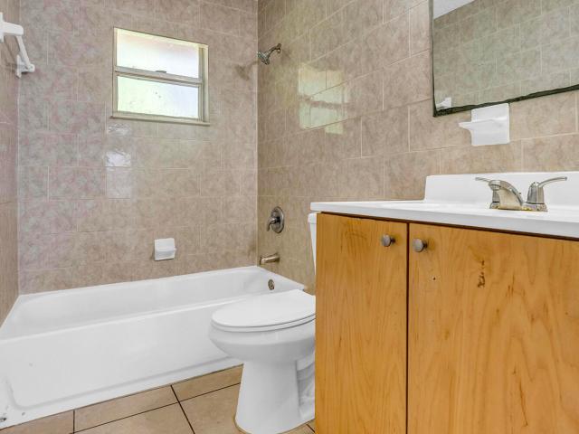 336 NE 12th Ave, Boynton Beach, FL 33435 | MLS #B26012