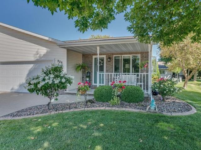 336 Parkside Ct, Kimberly, WI 54136