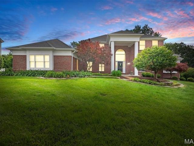 336 Pine Bend Dr, Wildwood, MO 63005