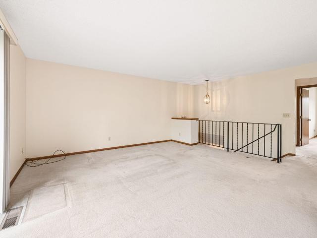 336 W 5th Street
