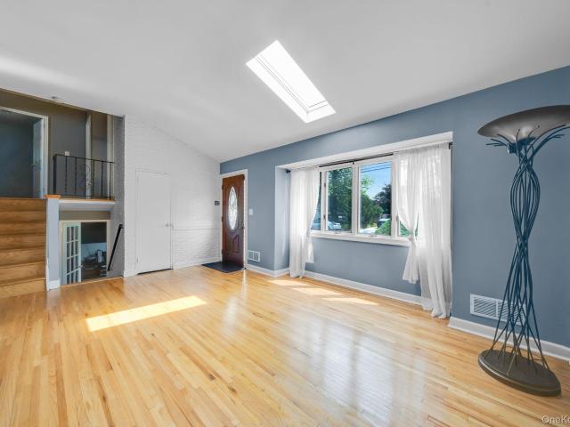 336 W 23rd Street