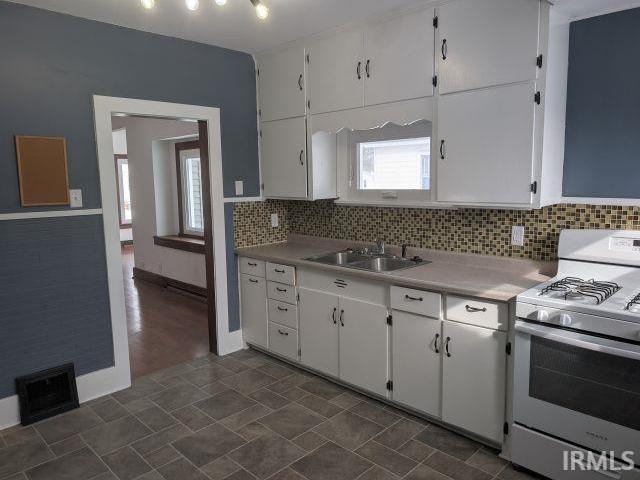336 W Oak Street