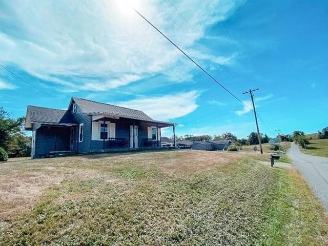 336 Walkchalk Rd, Kittanning, PA 16201