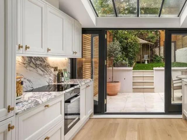 336 Westbourne Park Road, London, W11 1EQ, United Kingdom | 2 bed apartment for rent #168127518 | Rentberry