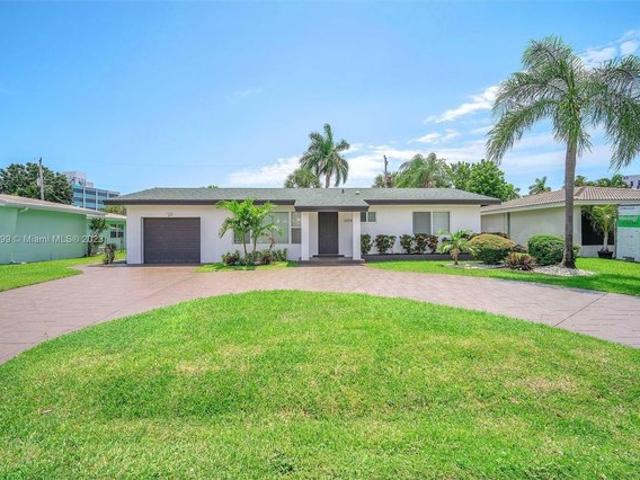 3374 NE 19th Ave, Oakland Park, FL 33306