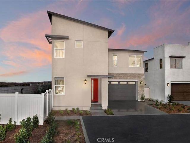 3377 E Moonstone Dr, Ontario, CA 91761