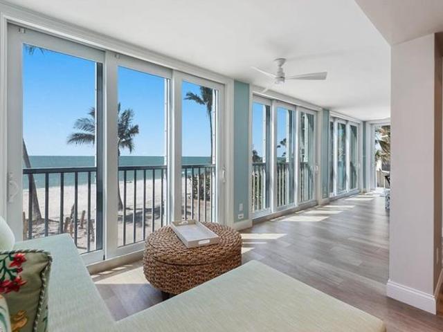 3377 Gulf Shore Blvd N #1A, Naples, FL 34103