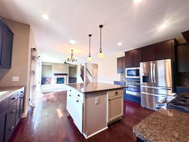 3379 Ridgestone Way, Woodbury, MN 55129 | MLS #7046 | Compass