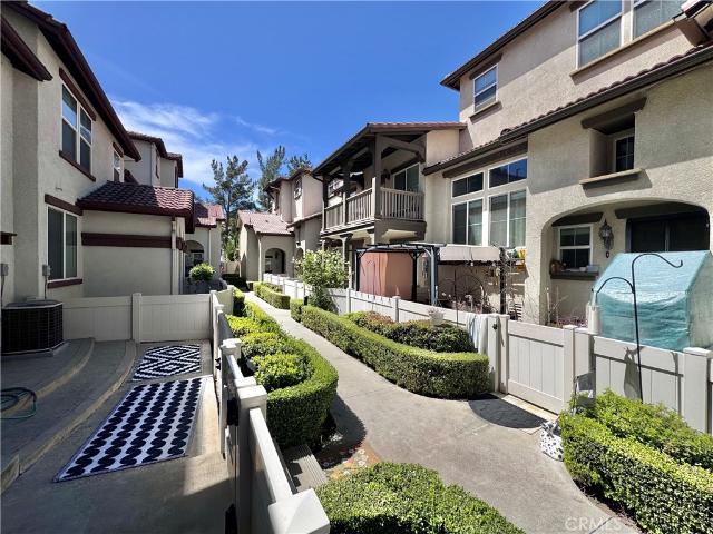 33700 Willow Haven Ln, Murrieta, CA 92563 | MLS #SW26081 | Compass