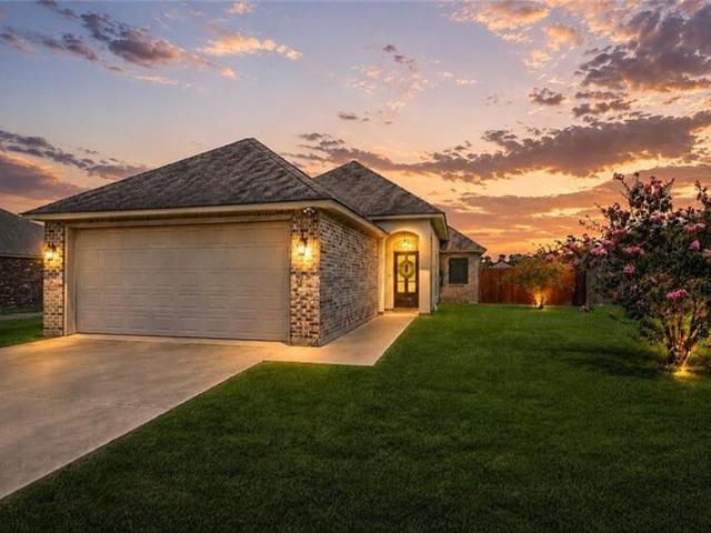 33700 Duff Rd, Walker, LA 70785