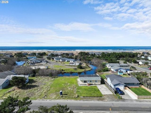 33705 I St, Ocean Park, WA 98640