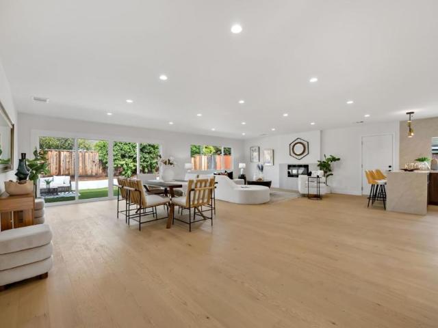 3370 Elgin Lane