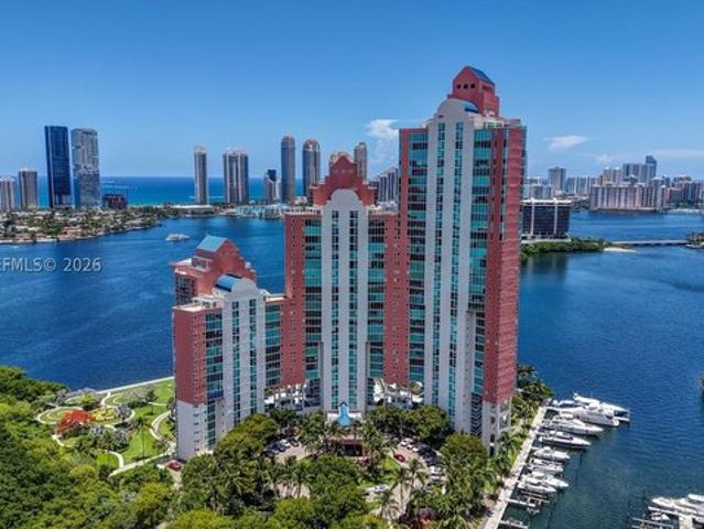 3370 Hidden Bay Dr Unit UPH3715, Aventura, FL 33180