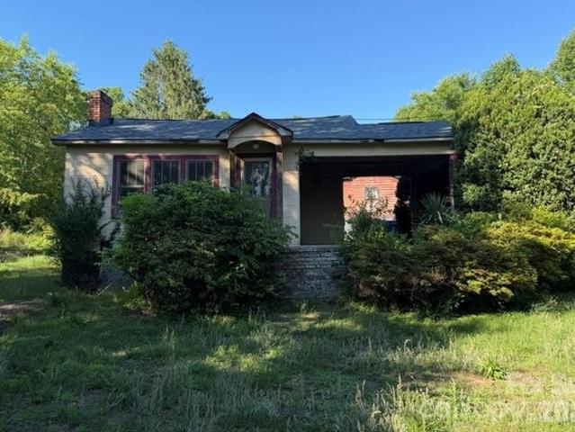 3370 Rocky Rd, Lenoir, NC 28645