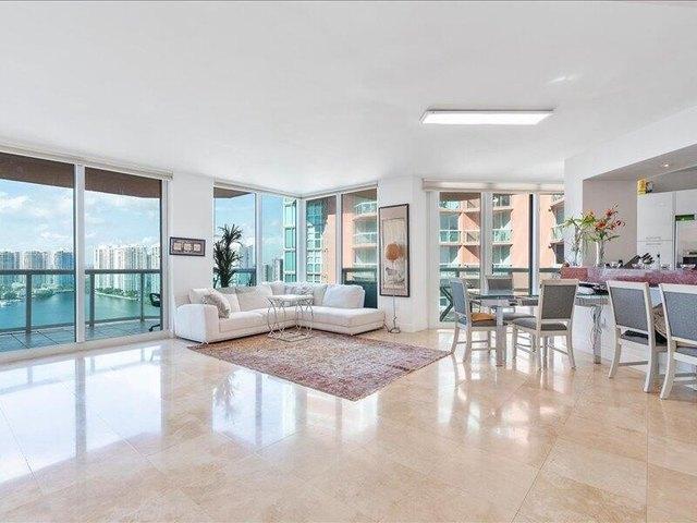 3370 SW Hidden Bay Dr Unit 2409, Aventura, FL 33180