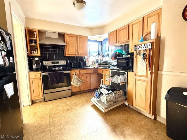 3370 W 128th Street