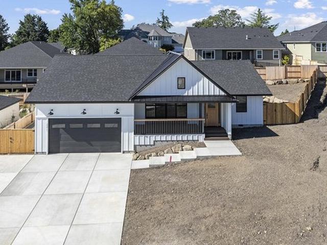 3371 Bryson Way, Medford, OR 97504