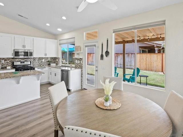 3373 Avocado Vista Ln, Fallbrook, CA 92028