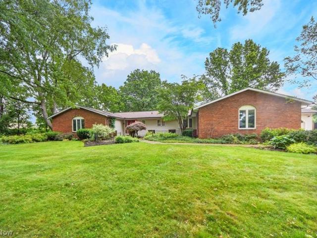3373 Wilkinson Dr, Fairlawn, OH 44333
