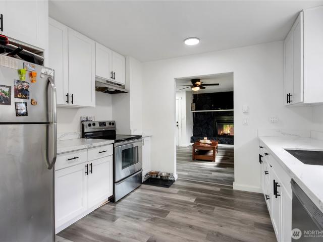 337 100th Street S