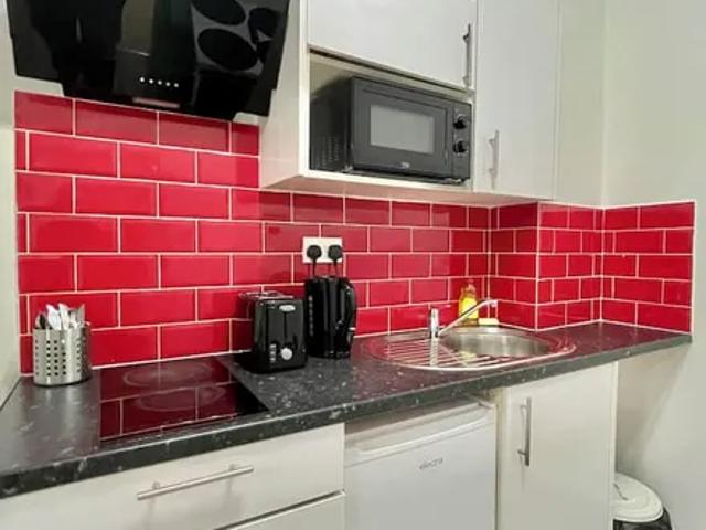 337 Commercial Road | Studio house for rent #95702997 | Rentberry