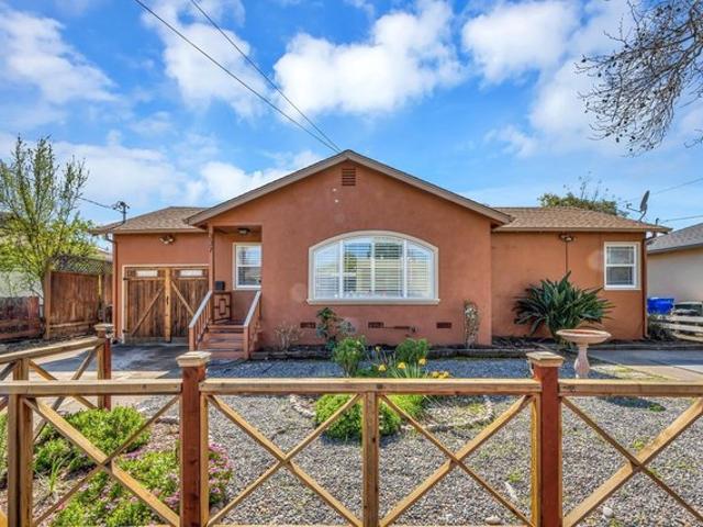 337 Bettencourt St, Sonoma, CA 95476