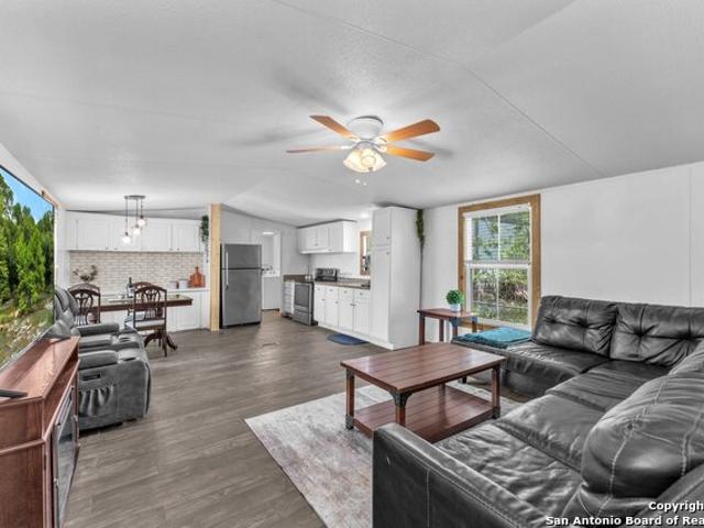 337 Buckhorn Dr